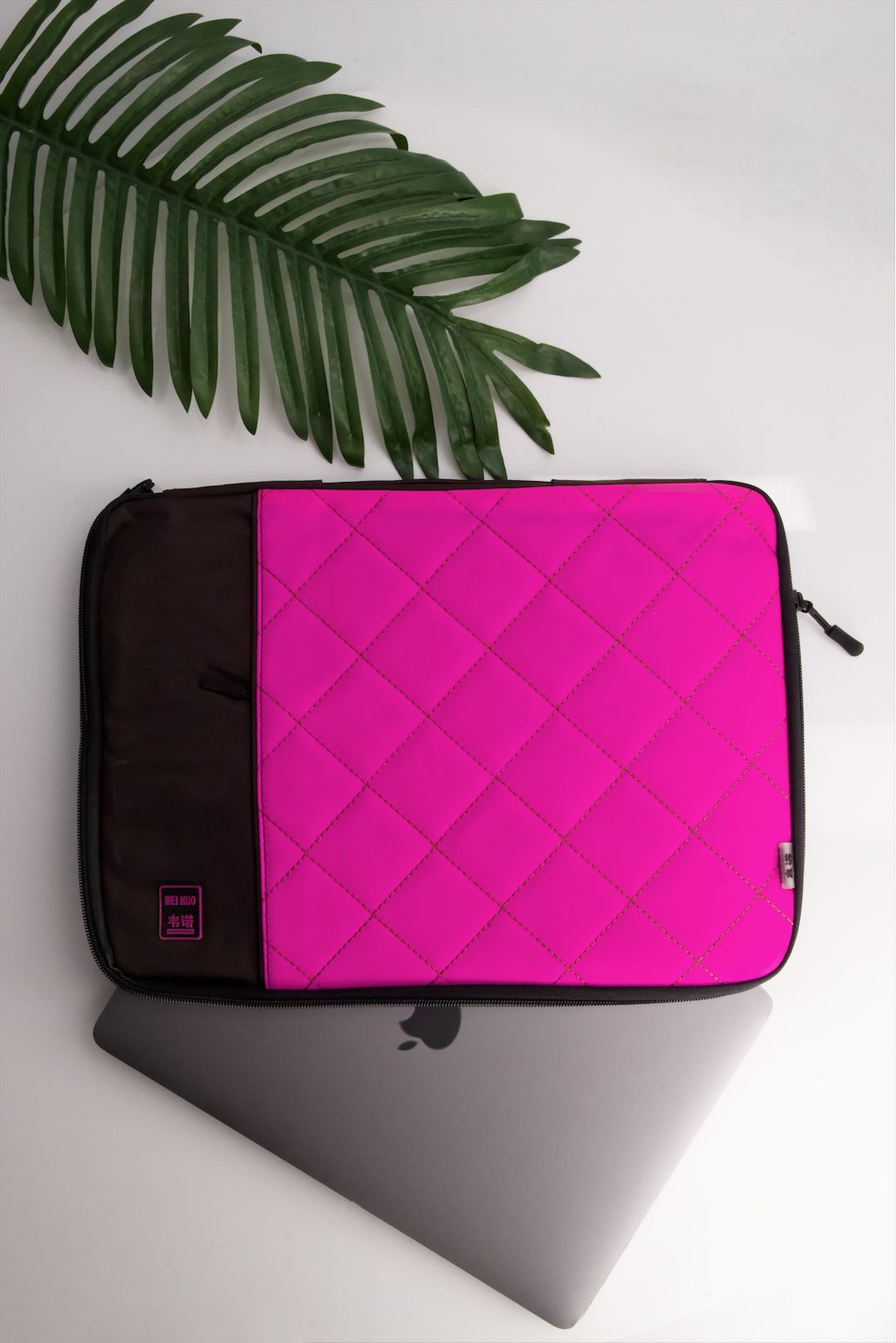 Buy basiks pink slim laptop pouch Online in Pakistan On Clicky.pk at ...
